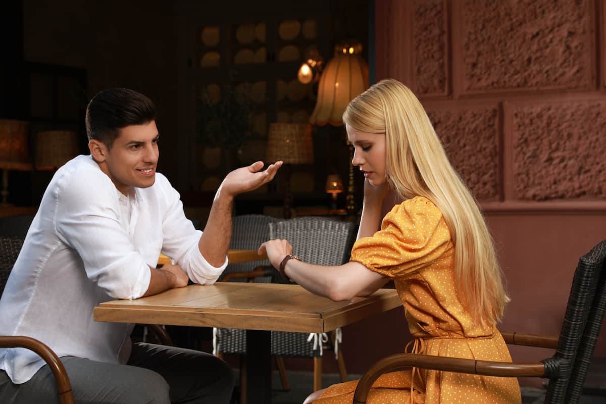 21 Unforgettable First Date Blunders