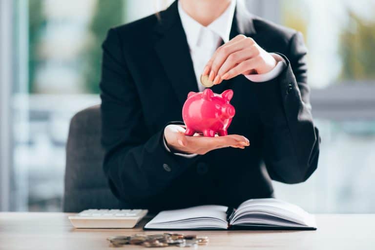 15 Smart Tips to Grow Wealth on a Tight Budget
