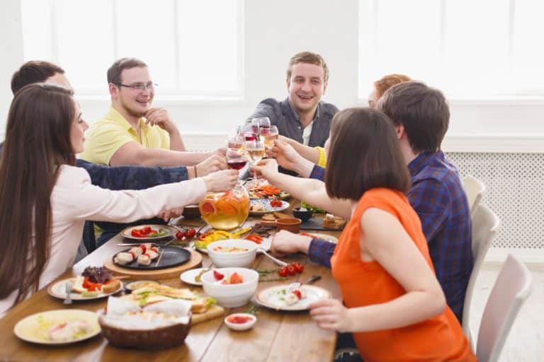 11 Dining Rules We’ve Left Behind