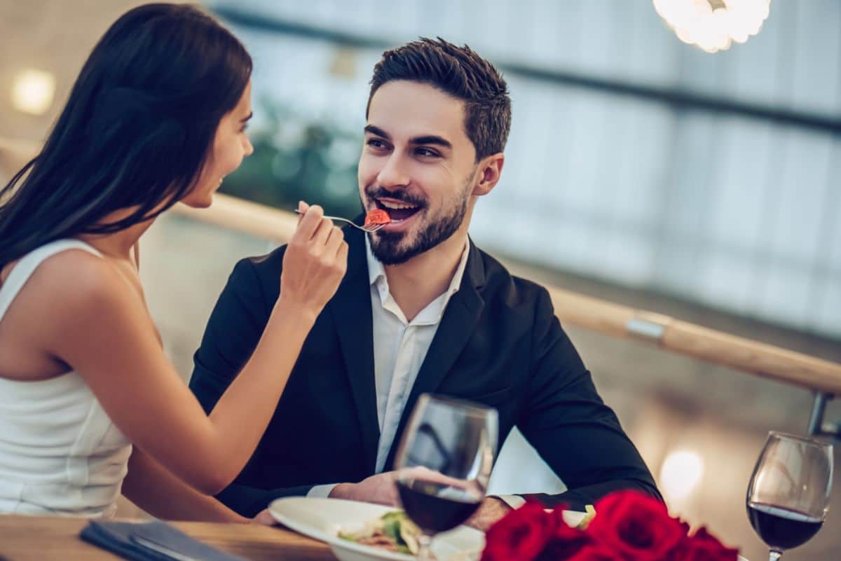 11 Dining Rules We’ve Left Behind