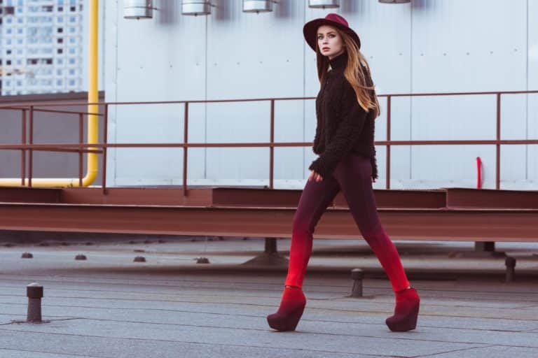 17 Boomer Fashion Trends That Came Back in Style