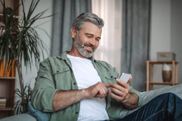 18 Ways Boomers Are Setting Surprising Fashion Trends
