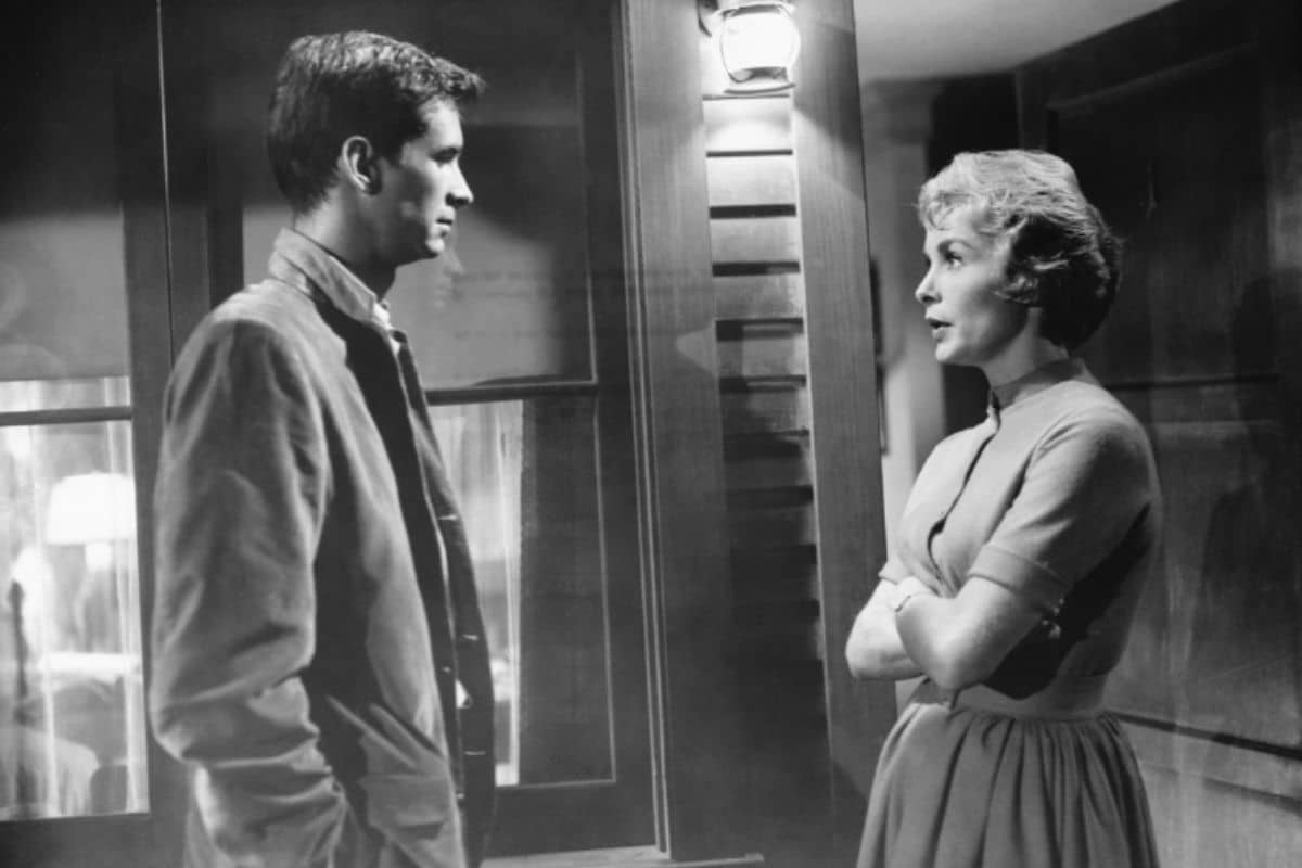 15 Thrillers That Will Keep You on the Edge of Your Seat