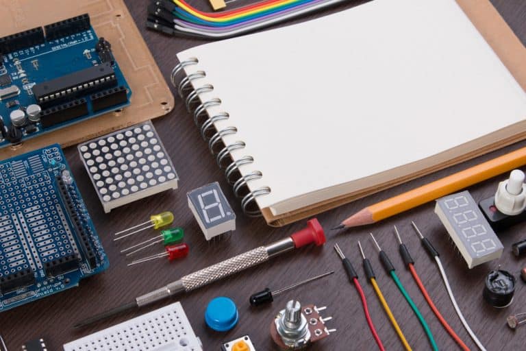 19 Tech-Based Hobbies for the Modern Innovator